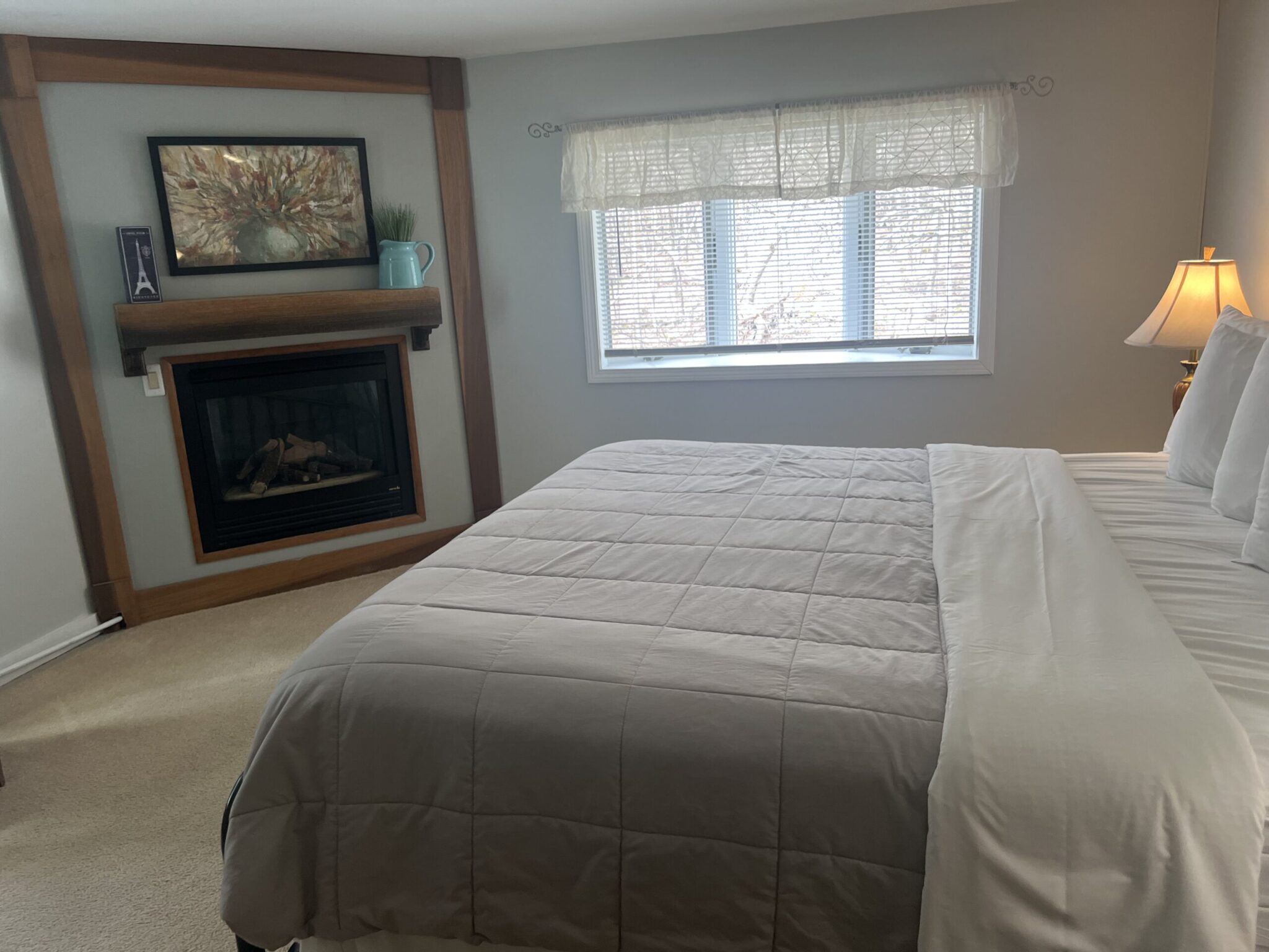 The Vermont Inn - Arrive as Guests, Leave as Family